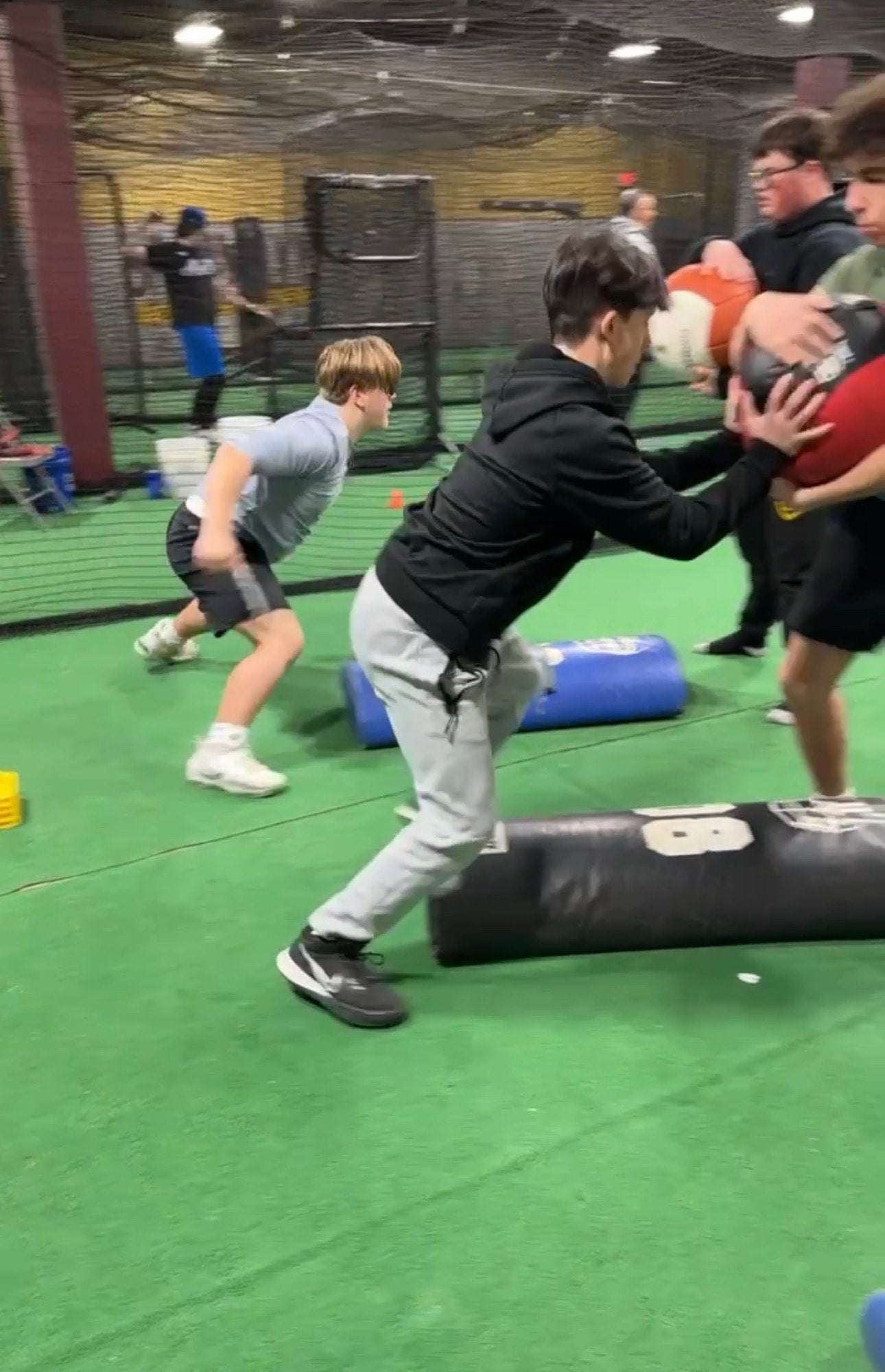 offensive-defensive-linemen-training | PROS PERFORMANCE SYSTEMS